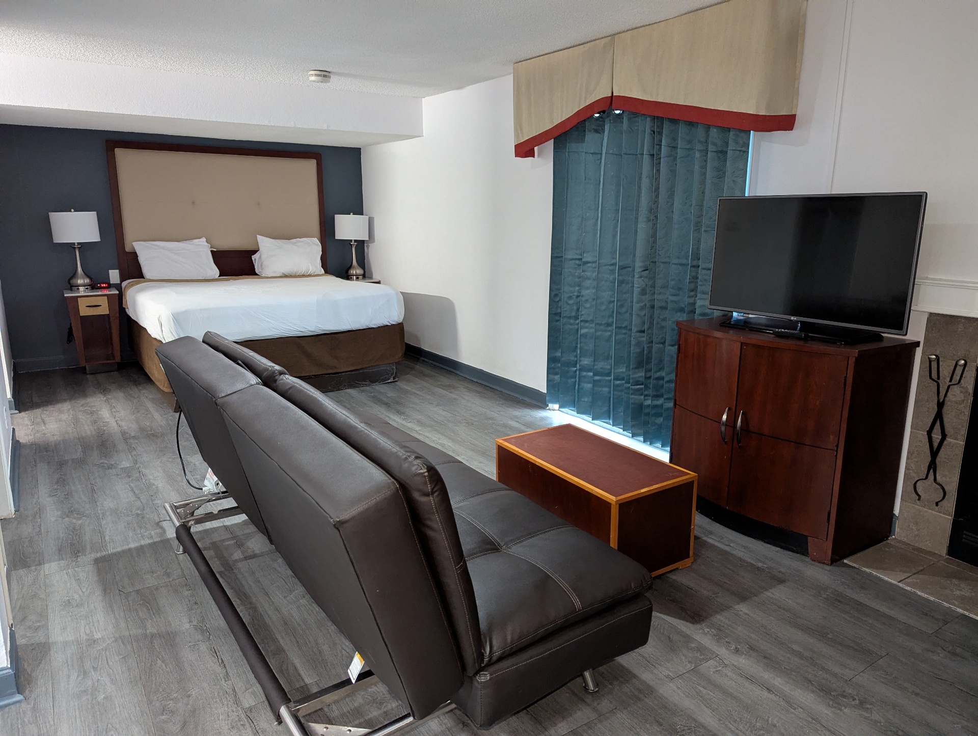 Extended Stay of Charleston | Apartment Style Hotel